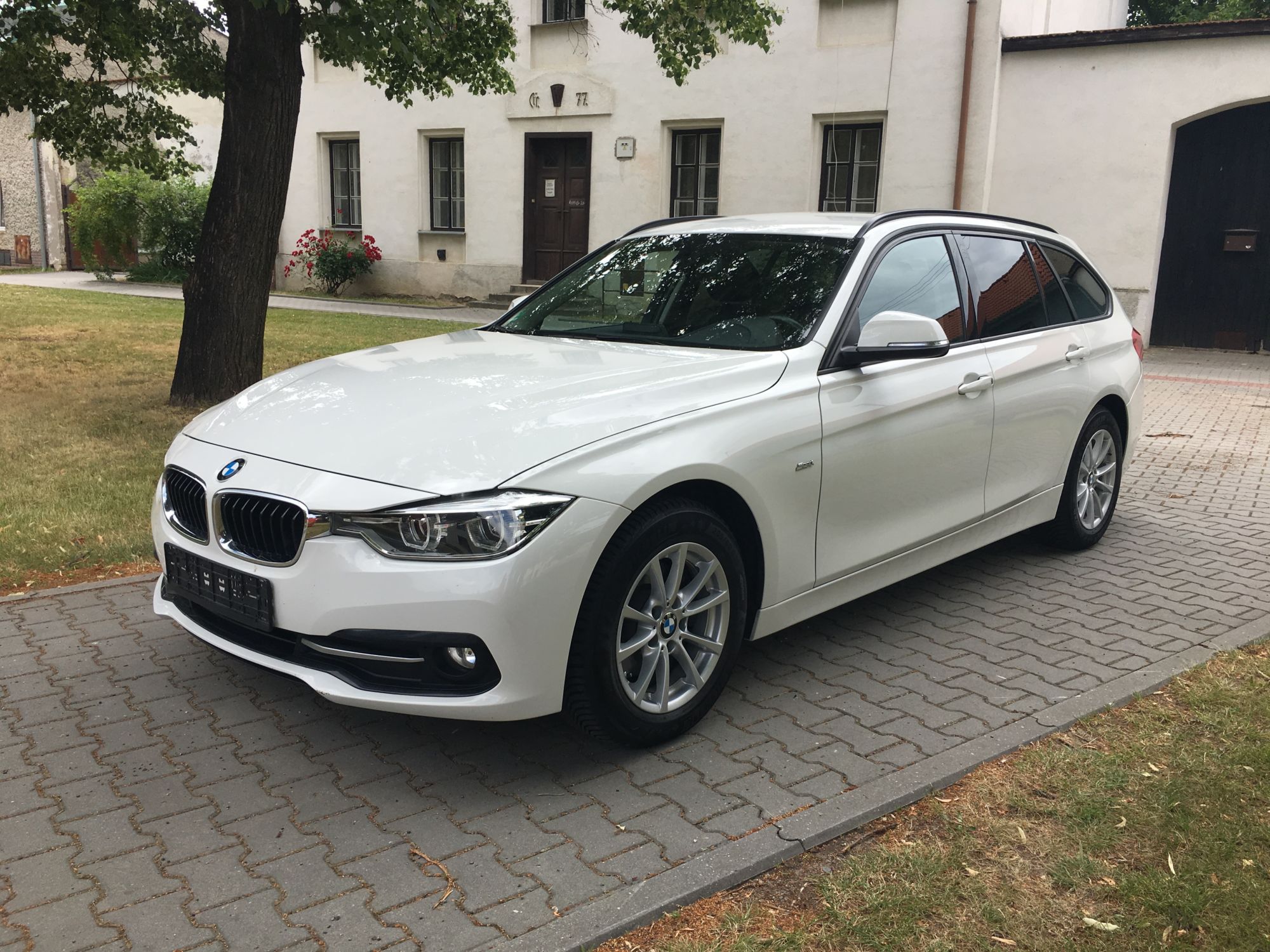 BMW 3 Kombi 320d - Doveztodál.cz
